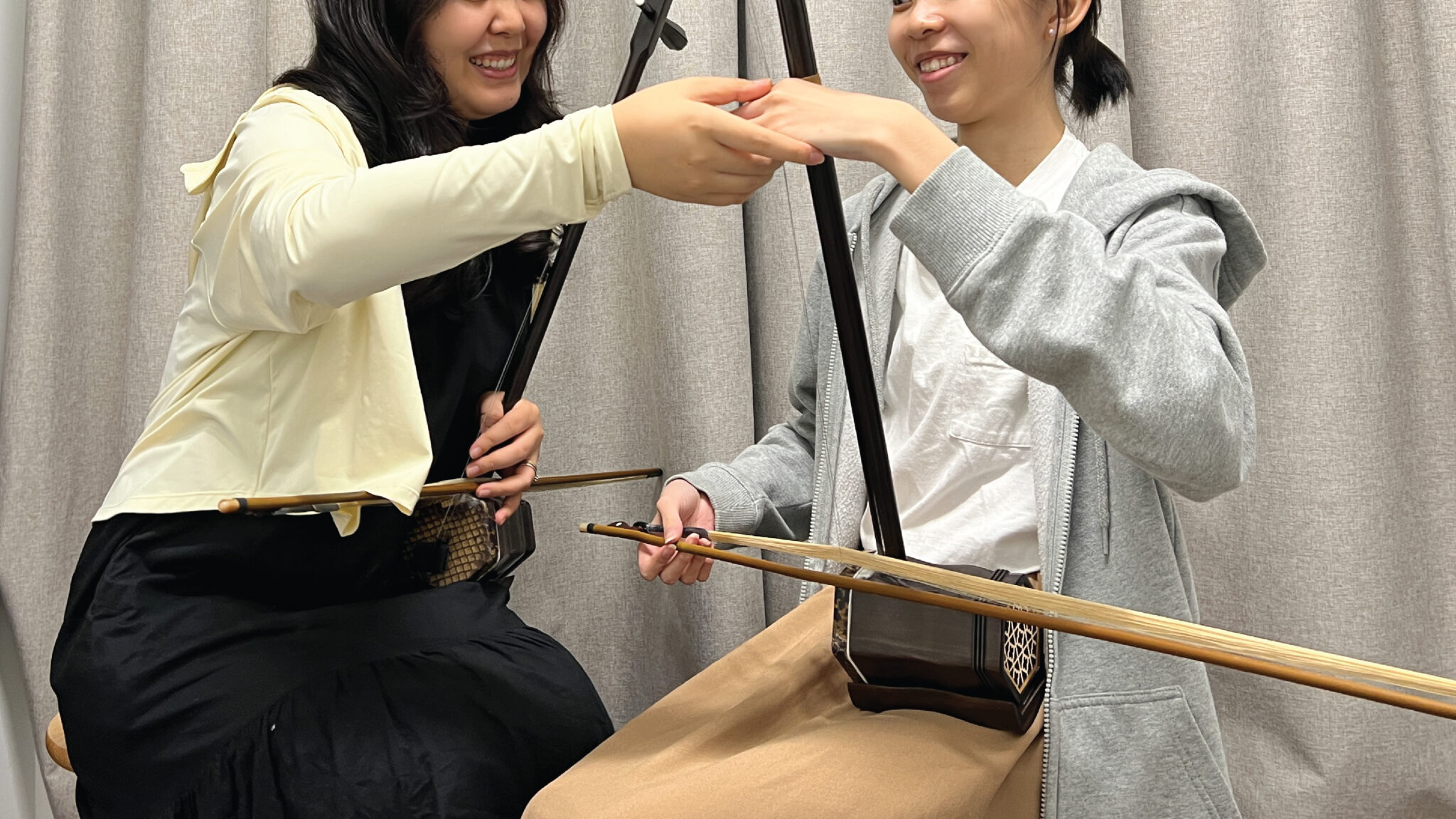 Learn the Erhu — Your Complete Guide to the Chinese Violin